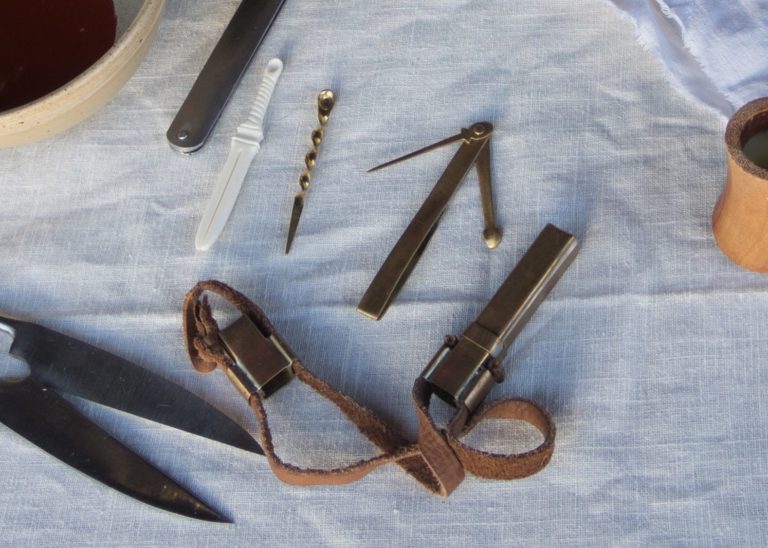 » Medieval cosmetics and beauty routine-Wienische Hantwërcvrouwe 1350