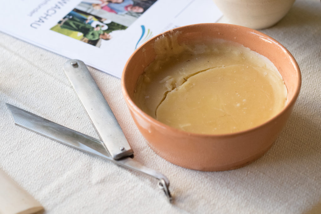 » Medieval cosmetics and beauty routine-Wienische Hantwërcvrouwe 1350